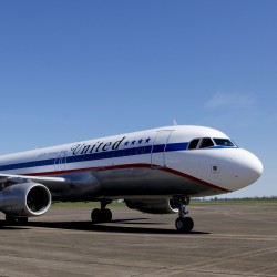 PHOTOS: United Airline's Retro "Friend Ship" Livery Unveiled ...