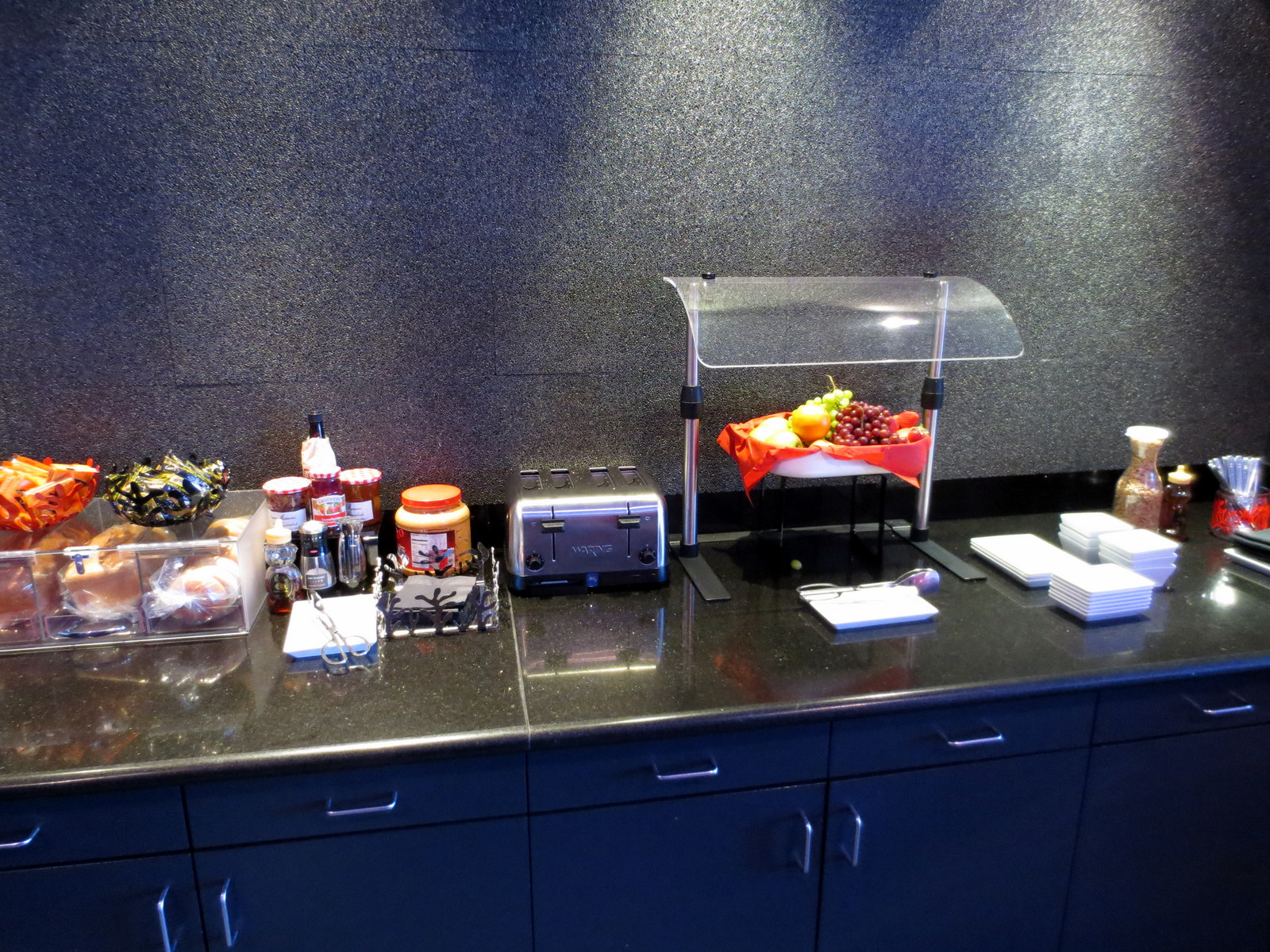 Loft Food : AirlineReporter