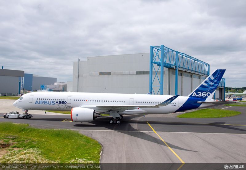 Photos + Video: First Airbus A350 Comes Out of Paint : AirlineReporter