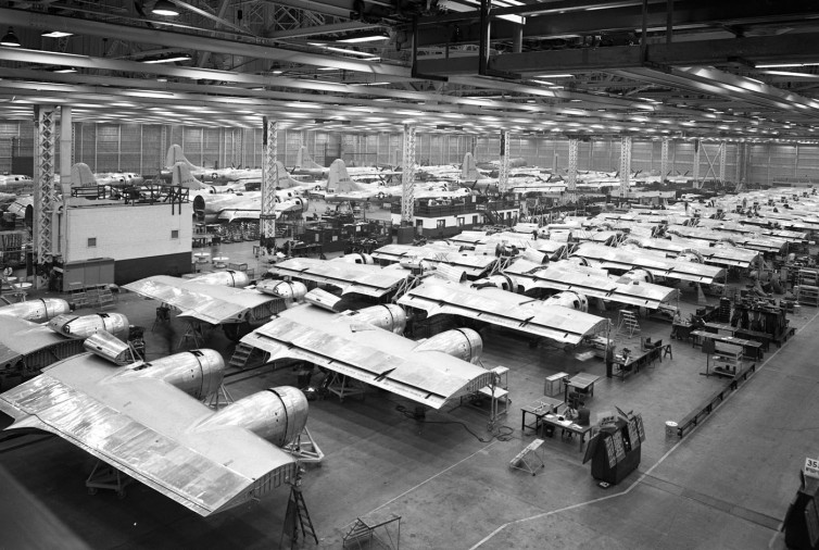 B29-Construction-WWII : AirlineReporter