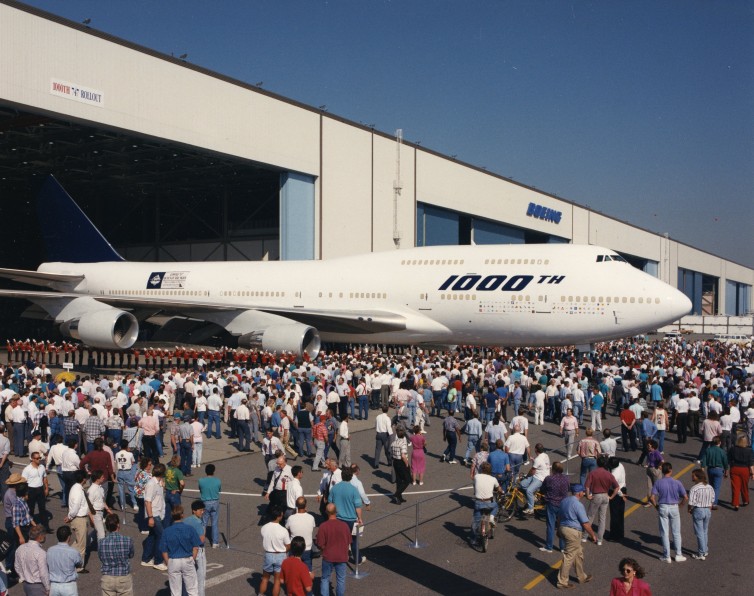 747-1000 : AirlineReporter