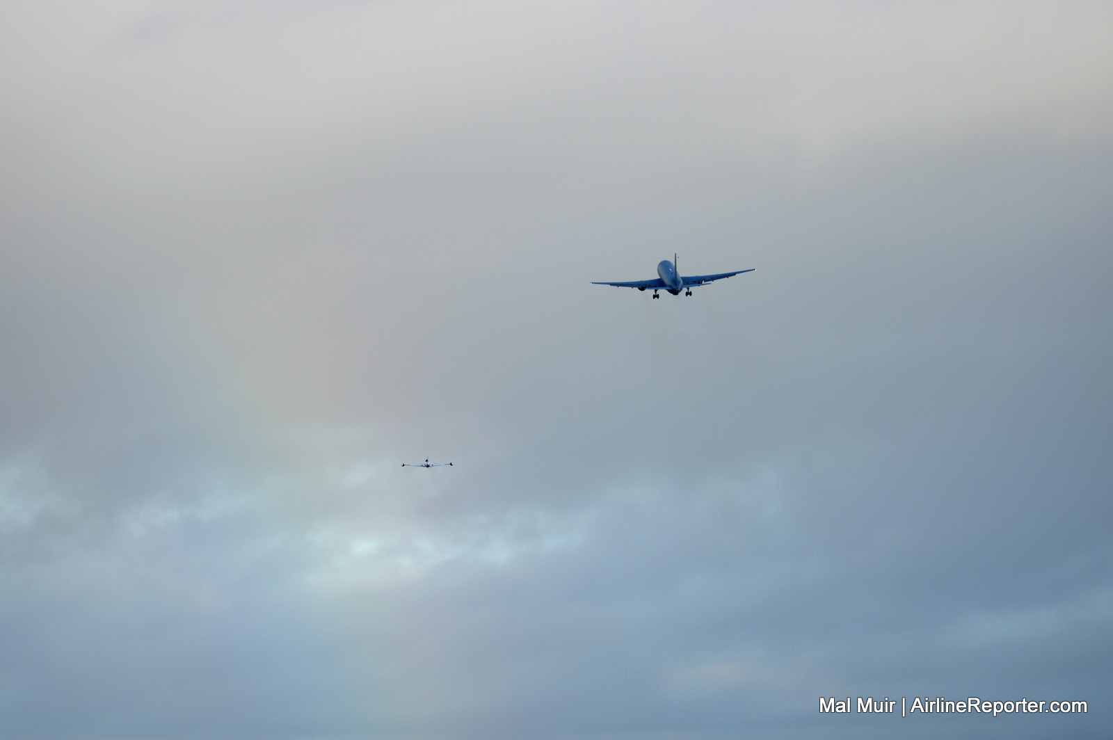 n461ft5 : AirlineReporter