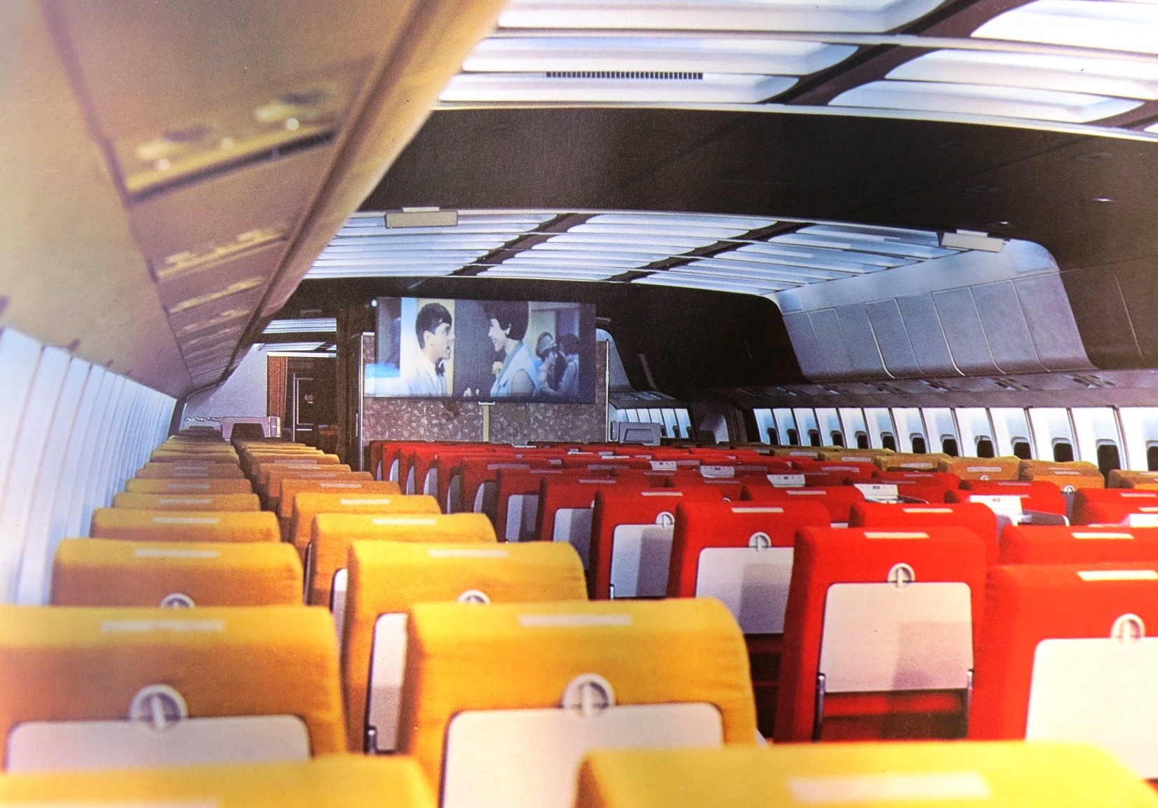 8 Abreast Coach Cabin with Movie Screen : AirlineReporter