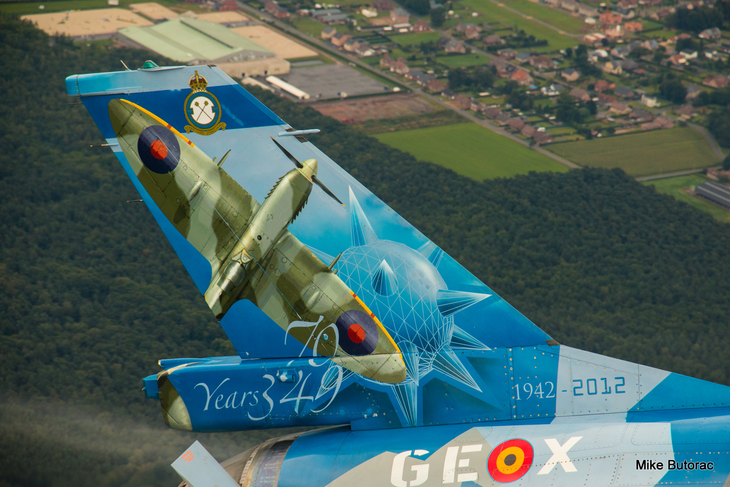 tail : AirlineReporter