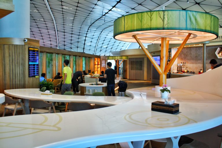 Photo Review: Hong Kong Airlines’ Club Autus Lounge : AirlineReporter