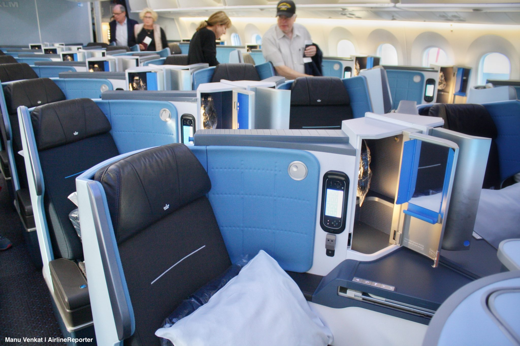 Head-to-Head Battle: Comparing Air France and KLM in Business Class ...
