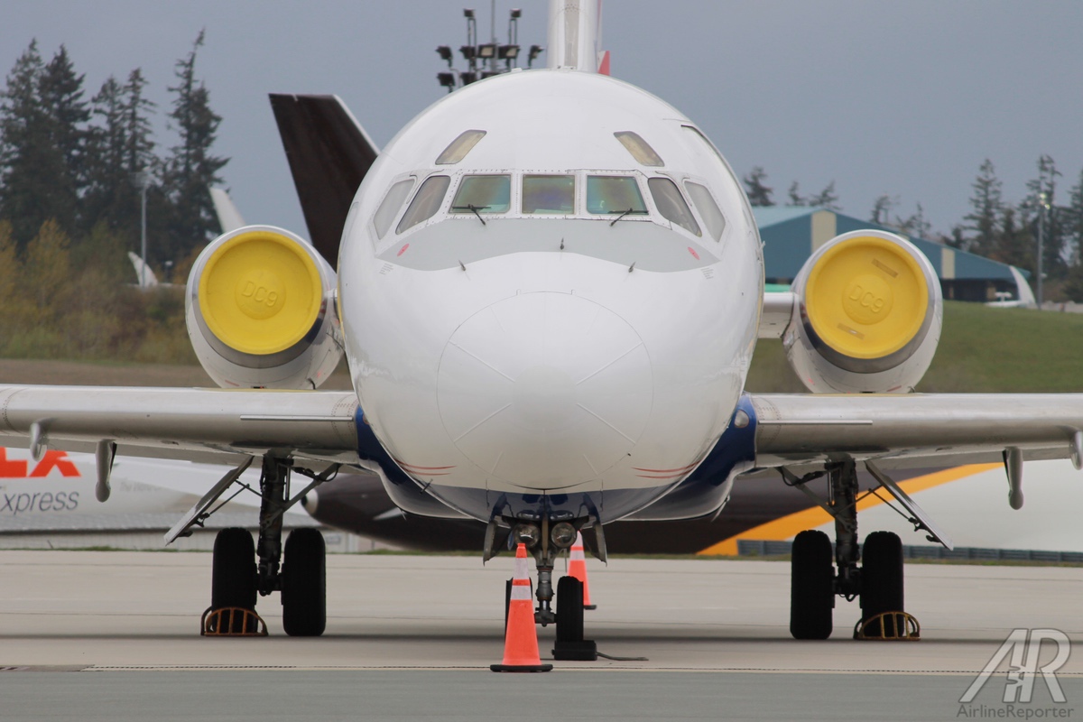 PHOTOS: Hanging Around Paine Field : AirlineReporter