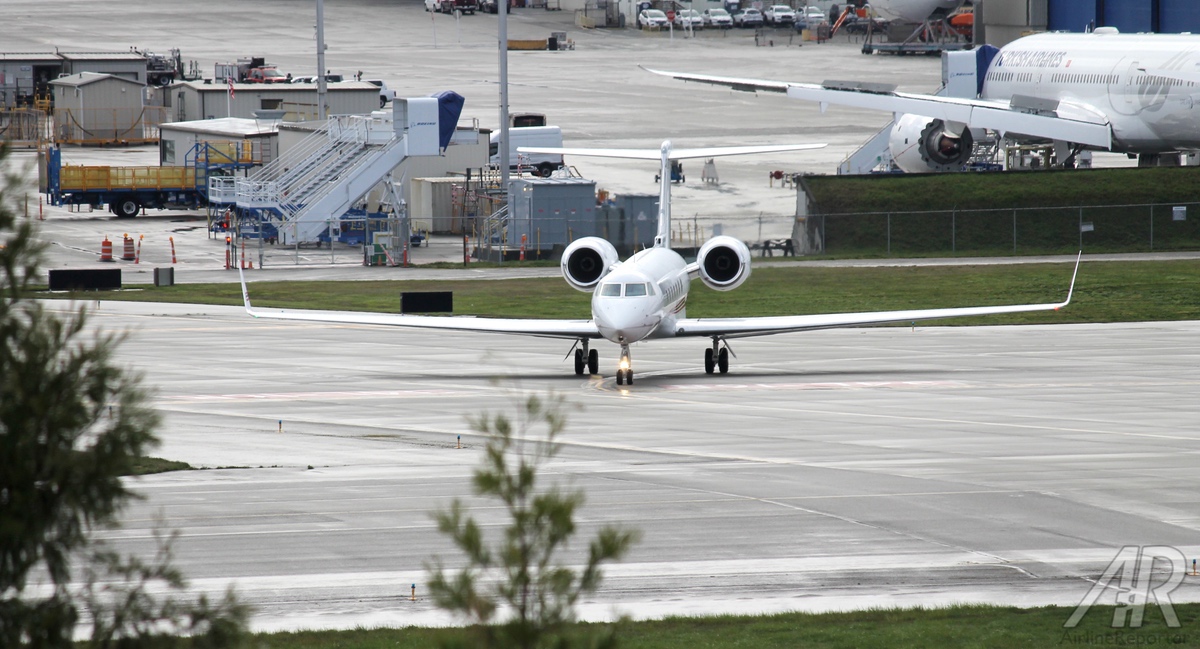 PHOTOS: Hanging Around Paine Field : AirlineReporter