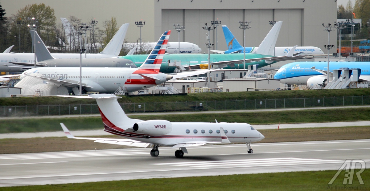 PHOTOS: Hanging Around Paine Field : AirlineReporter